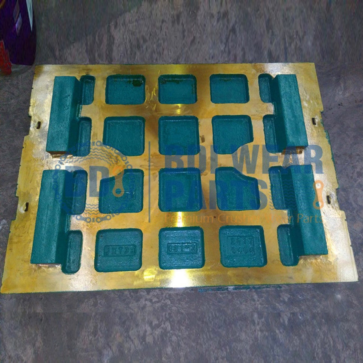 Screen Machine Industries JXT Jaw Crusher 1 PIECE JAW PLATE PN JXT-334 ...